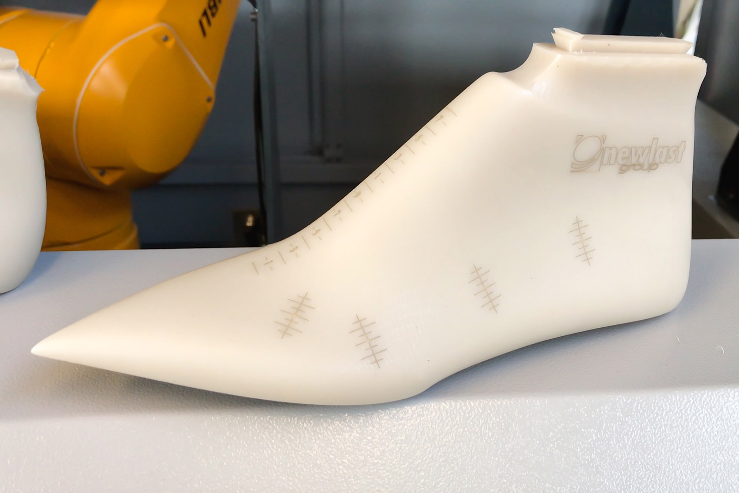 Automatic shoe last marking machine – SDMARK